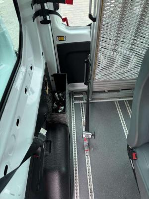 White Ford Transit 2016 in Taurage, with an engine capacity of 2.20 L and mileage of 237 thousand km for 8500 €, photo 15 on AUTOMOTO.COM.LV