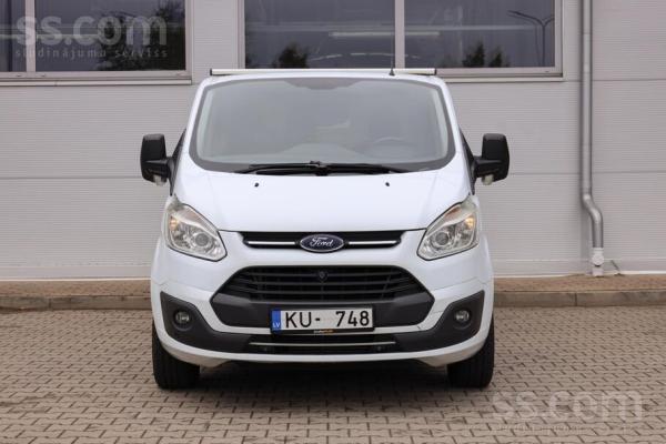 White Ford Transit 2016 in Riga, with an engine capacity of 2.00 L and mileage of 214 thousand km for 7995 €, photo 4 on AUTOMOTO.COM.LV