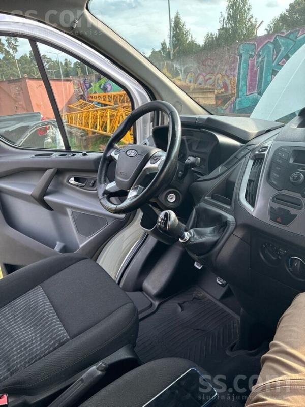 Balts Ford Transit 2017 Rīga, ar dzinēja tilpumu 2.00 L un nobraukumu 552 tūkst. km par 3900 €, foto 5 vietnē AUTOMOTO.COM.LV