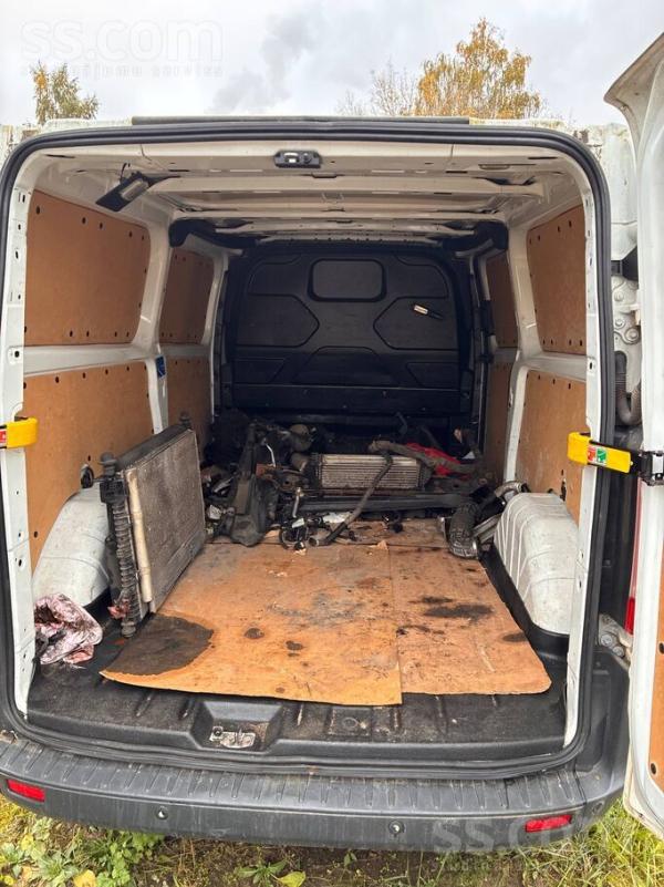 Balts Ford Transit 2017 Rīga, ar dzinēja tilpumu 2.00 L un nobraukumu 552 tūkst. km par 3900 €, foto 7 vietnē AUTOMOTO.COM.LV