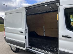 Balts Ford Transit 2018 Alūksne, ar dzinēja tilpumu 2.00 L un nobraukumu 0 tūkst. km par 8950 €, foto 25 vietnē AUTOMOTO.COM.LV