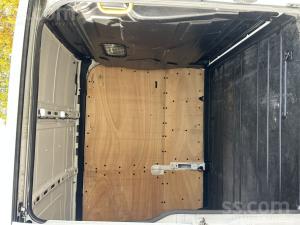 Balts Ford Transit 2018 Alūksne, ar dzinēja tilpumu 2.00 L un nobraukumu 0 tūkst. km par 8950 €, foto 26 vietnē AUTOMOTO.COM.LV