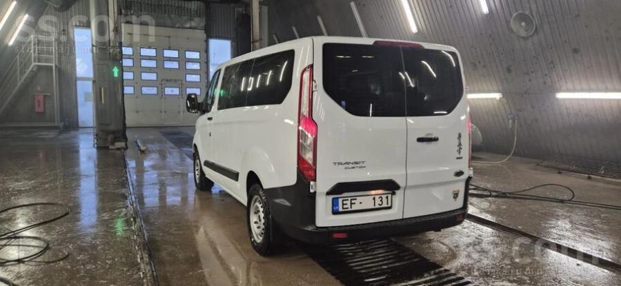 White Ford Transit 2019 in Riga, with an engine capacity of 2.00 L and mileage of 163 thousand km for 15300 €, photo 7 on AUTOMOTO.COM.LV