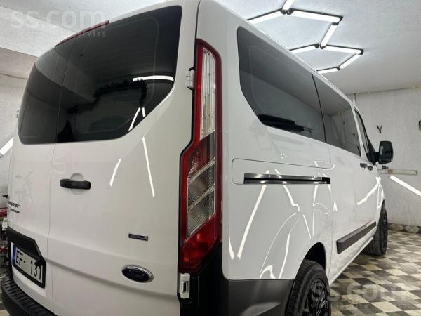 White Ford Transit 2019 in Riga, with an engine capacity of 2.00 L and mileage of 163 thousand km for 15300 €, photo 10 on AUTOMOTO.COM.LV