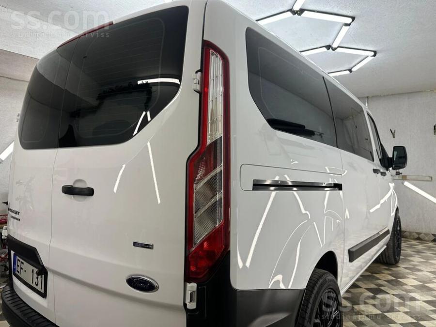 White Ford Transit 2019 in Riga, with an engine capacity of 2.00 L and mileage of 163 thousand km for 15300 €, photo 10 on AUTOMOTO.COM.LV