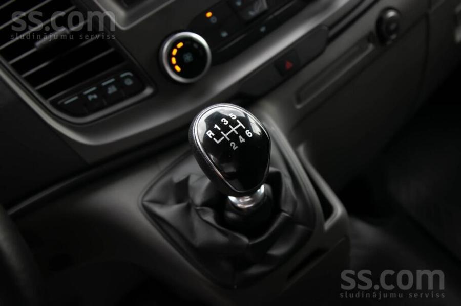 Balts Ford Transit 2020 Tukums, ar dzinēja tilpumu 2.00 L un nobraukumu 262 tūkst. km par 11990 €, foto 19 vietnē AUTOMOTO.COM.LV