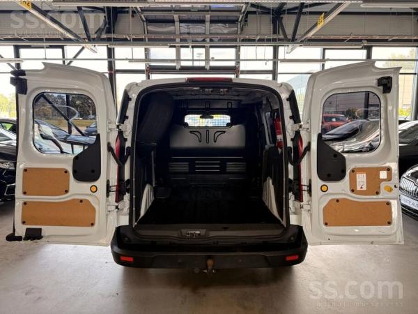 White Ford Transit 2020 in Riga, with an engine capacity of 1.50 L and mileage of 195 thousand km for 8590 €, photo 8 on AUTOMOTO.COM.LV