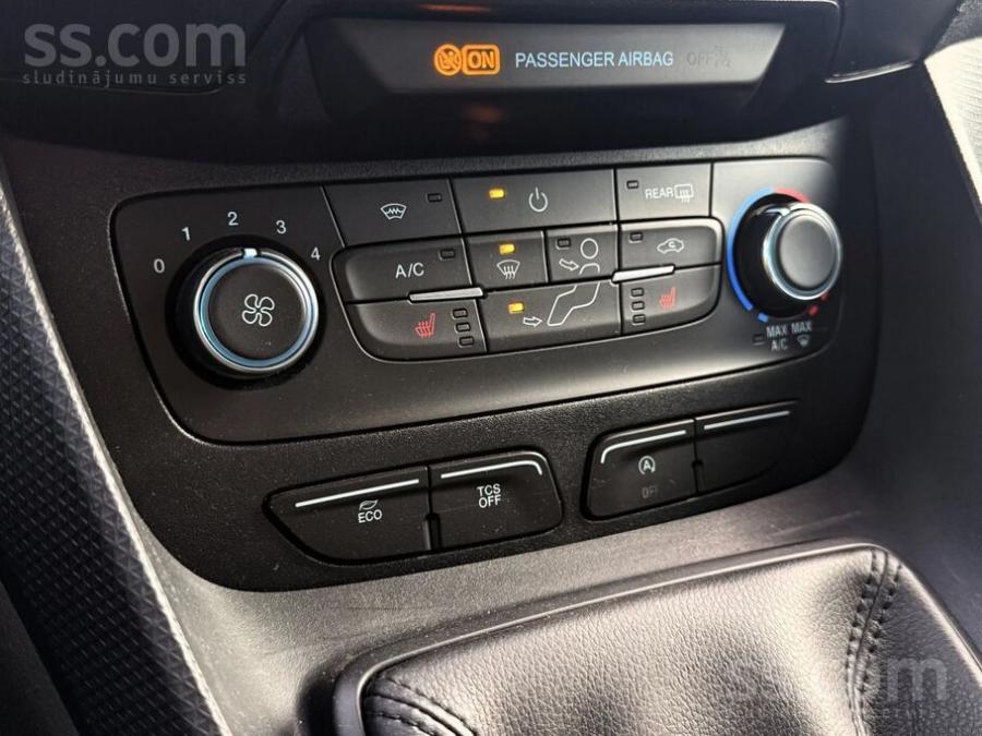 Balts Ford Transit 2020 Rīga, ar dzinēja tilpumu 1.50 L un nobraukumu 195 tūkst. km par 8590 €, foto 15 vietnē AUTOMOTO.COM.LV