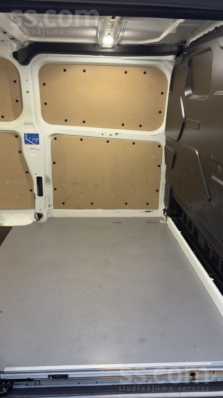 White Ford Transit 2021 in Valmiera, with an engine capacity of 2.00 L and mileage of 229 thousand km for 14300 €, photo 16 on AUTOMOTO.COM.LV