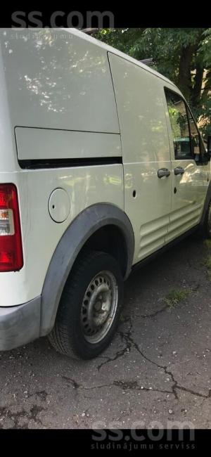Balts Ford Transit 2006 Rīga, ar dzinēja tilpumu 1.80 L un nobraukumu 198 tūkst. km par 2550 €, foto 5 vietnē AUTOMOTO.COM.LV
