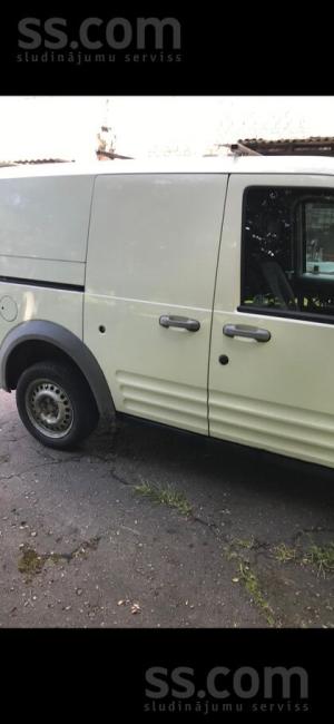 Balts Ford Transit 2006 Rīga, ar dzinēja tilpumu 1.80 L un nobraukumu 198 tūkst. km par 2550 €, foto 15 vietnē AUTOMOTO.COM.LV