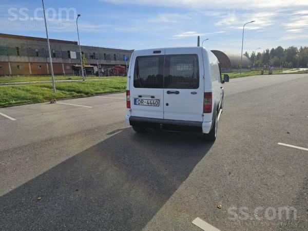 White Ford Transit 2008 in Valmiera, with an engine capacity of 1.80 L and mileage of 265 thousand km for 2495 €, photo 3 on AUTOMOTO.COM.LV
