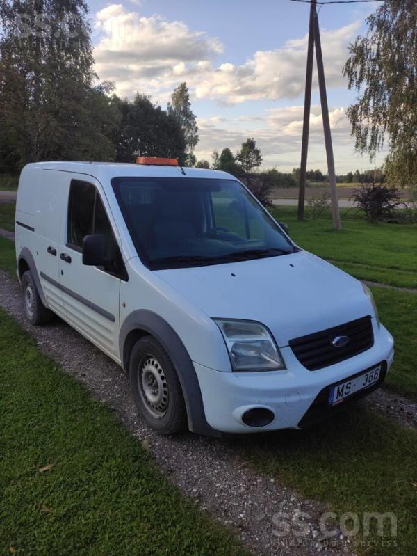 White Ford Transit 2011 in Daugavpils, with an engine capacity of 1.80 L and mileage of 220 thousand km for 1990 €, photo 4 on AUTOMOTO.COM.LV