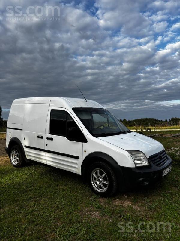 Balts Ford Transit 2011 Aizkraukle, ar dzinēja tilpumu 1.80 L un nobraukumu 357 tūkst. km par 1250 €, foto 1 vietnē AUTOMOTO.COM.LV