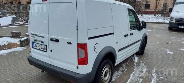 Balts Ford Transit 2014 Tukums, ar dzinēja tilpumu 1.80 L un nobraukumu 374 tūkst. km par 3999 €, foto 4 vietnē AUTOMOTO.COM.LV