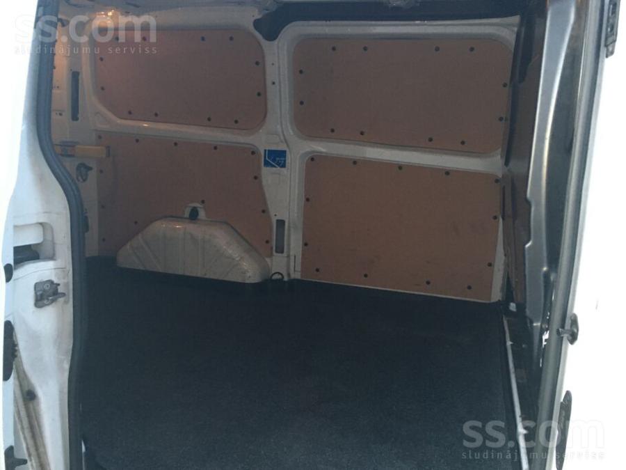White Ford Transit 2018 in Riga, with an engine capacity of 2.00 L and mileage of 0 thousand km for 12700 €, photo 10 on AUTOMOTO.COM.LV