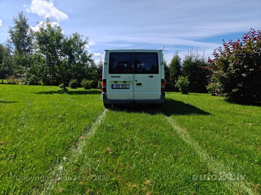 Balts Ford Transit 2002 Rapla, ar dzinēja tilpumu 2.00 L un nobraukumu 324 tūkst. km par 1000 €, foto 3 vietnē AUTOMOTO.COM.LV