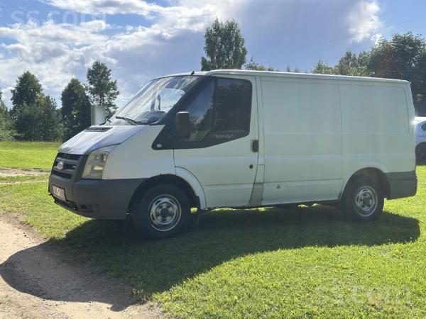 White Ford Transit 2006 in Kraslava, with an engine capacity of 2.20 L and mileage of 271 thousand km for 1450 €, photo 1 on AUTOMOTO.COM.LV