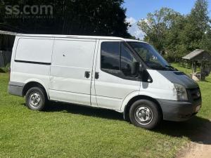 Balts Ford Transit 2006 Krāslava, ar dzinēja tilpumu 2.20 L un nobraukumu 271 tūkst. km par 1450 €, foto 3 vietnē AUTOMOTO.COM.LV