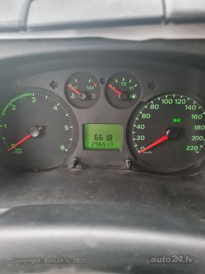 White Ford Transit 2007 in Parnu, with an engine capacity of 2.20 L and mileage of 297 thousand km for 5999 €, photo 12 on AUTOMOTO.COM.LV