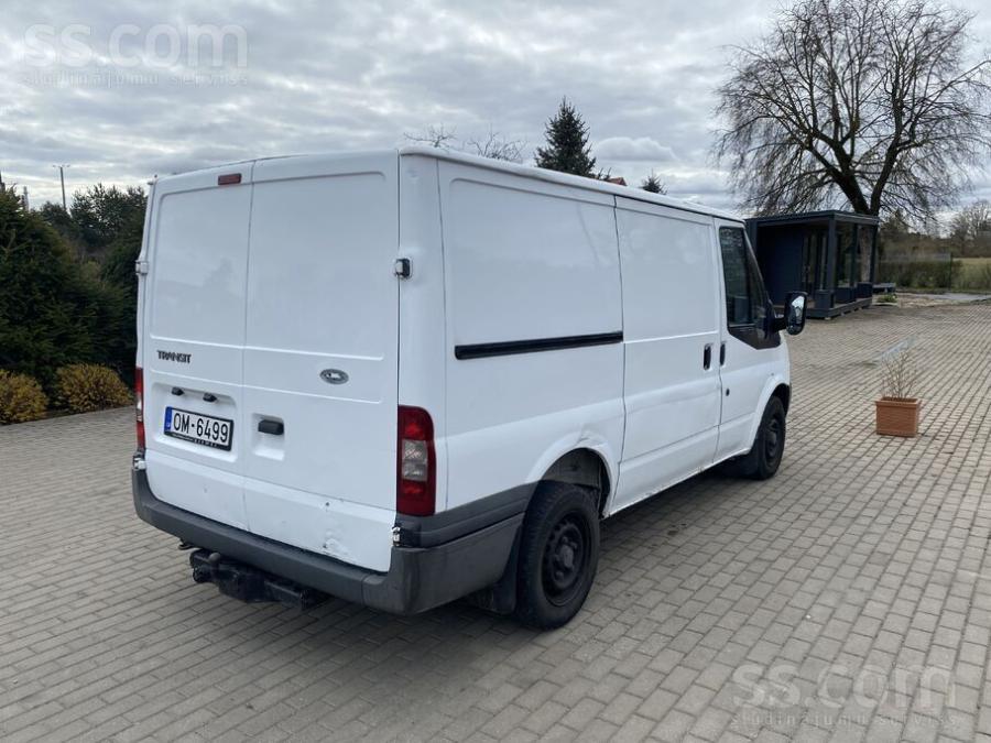 White Ford Transit 2012 in Riga, with an engine capacity of 2.20 L and mileage of 168 thousand km for 4250 €, photo 4 on AUTOMOTO.COM.LV