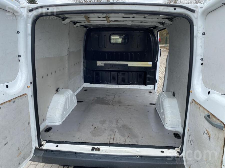 White Ford Transit 2012 in Riga, with an engine capacity of 2.20 L and mileage of 168 thousand km for 4250 €, photo 15 on AUTOMOTO.COM.LV