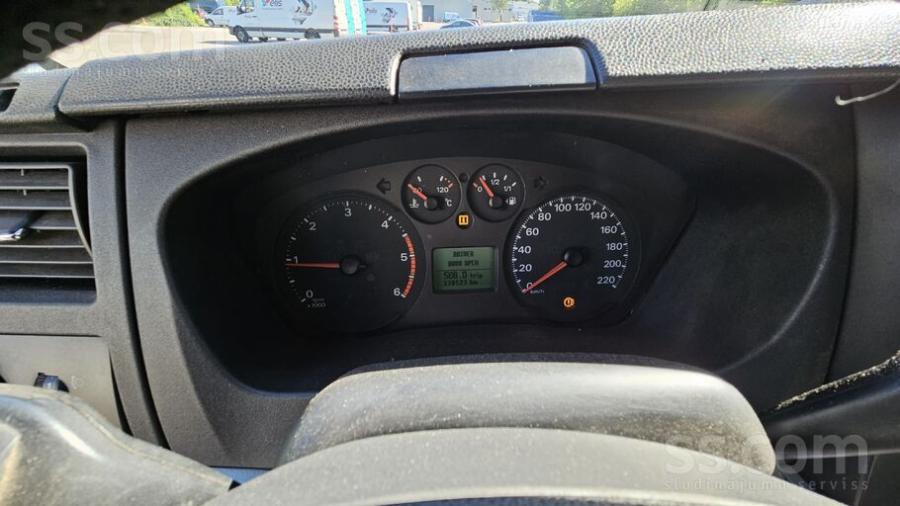 Balts Ford Transit 2012 Rīga, ar dzinēja tilpumu 2.20 L un nobraukumu 339 tūkst. km par 3750 €, foto 20 vietnē AUTOMOTO.COM.LV