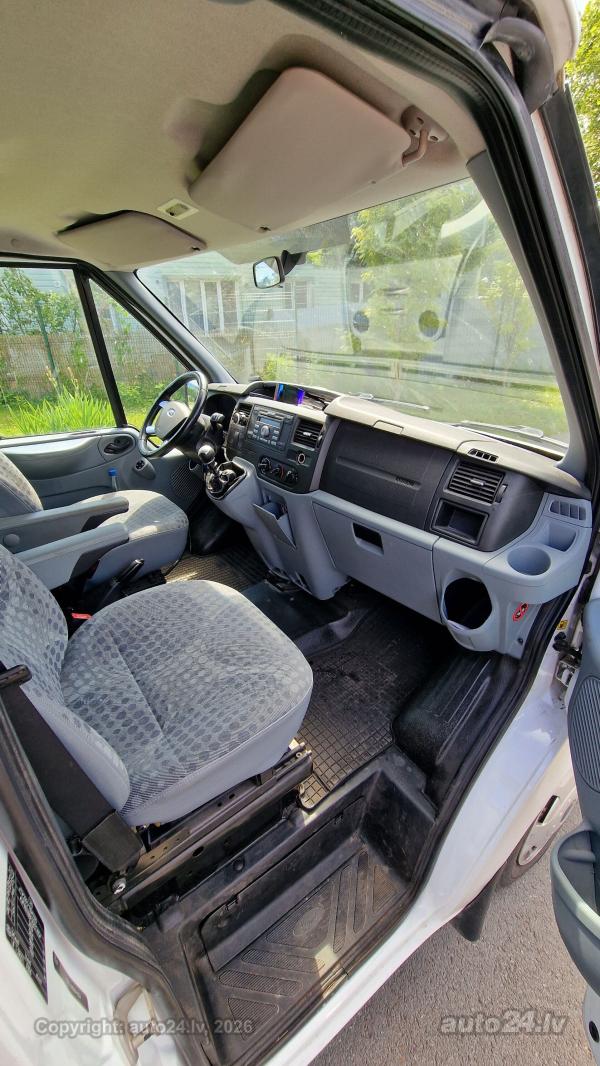 Balts Ford Transit 2012 Tallina, ar dzinēja tilpumu 2.20 L un nobraukumu 184 tūkst. km par 6350 €, foto 9 vietnē AUTOMOTO.COM.LV
