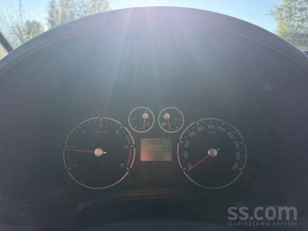 Форд Транзит 2012 в Рига на AUTOMOTO.COM.LV Белый Форд Транзит 2012 в Рига, объемом двигателя 1.80 л и пробегом 346 тыс. км за 2490 €, фото 10 на AUTOMOTO.COM.LV