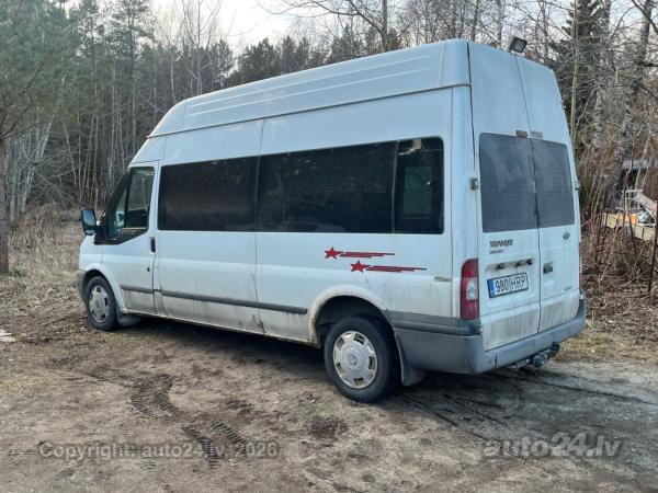 White Ford Transit 2013 in Tallinn, with an engine capacity of 2.20 L and mileage of 450 thousand km for 1990 €, photo 4 on AUTOMOTO.COM.LV