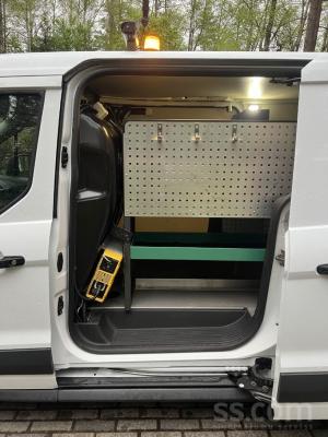 Balts Ford Transit 2015 Rīga, ar dzinēja tilpumu 1.60 L un nobraukumu 197 tūkst. km par 8999 €, foto 5 vietnē AUTOMOTO.COM.LV