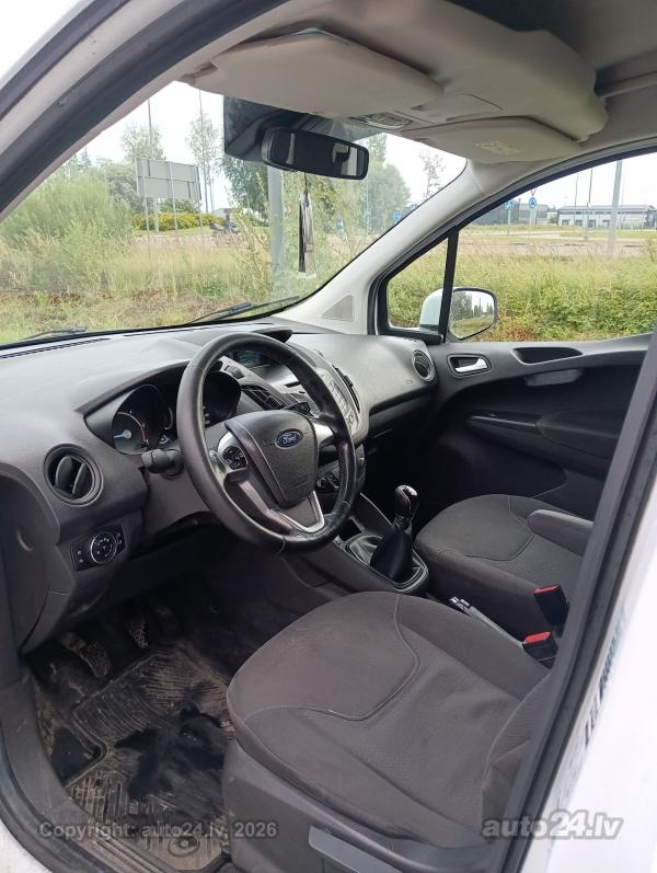 Balts Ford Transit 2016 Tallina, ar dzinēja tilpumu 1.50 L un nobraukumu 303 tūkst. km par 4200 €, foto 6 vietnē AUTOMOTO.COM.LV
