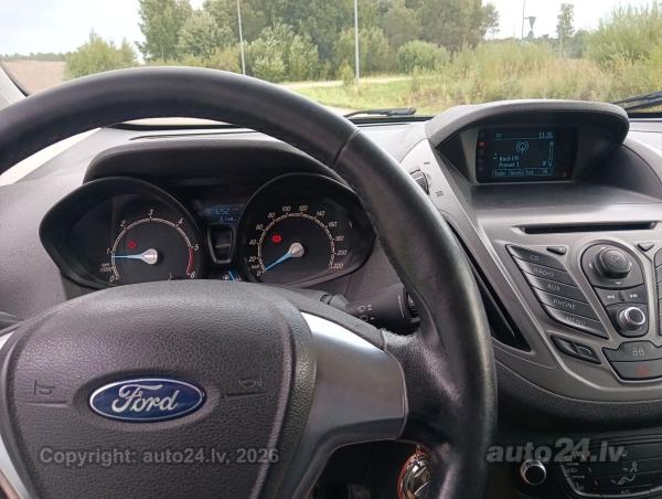Balts Ford Transit 2016 Tallina, ar dzinēja tilpumu 1.50 L un nobraukumu 303 tūkst. km par 4200 €, foto 7 vietnē AUTOMOTO.COM.LV