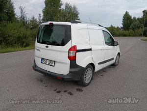 Balts Ford Transit 2016 Tallina, ar dzinēja tilpumu 1.50 L un nobraukumu 303 tūkst. km par 4200 €, foto 4 vietnē AUTOMOTO.COM.LV
