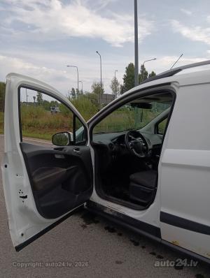 Balts Ford Transit 2016 Tallina, ar dzinēja tilpumu 1.50 L un nobraukumu 303 tūkst. km par 4200 €, foto 6 vietnē AUTOMOTO.COM.LV