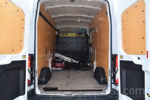 White Ford Transit 2017 in Riga, with an engine capacity of 2.00 L and mileage of 172 thousand km for 11500 €, photo 15 on AUTOMOTO.COM.LV