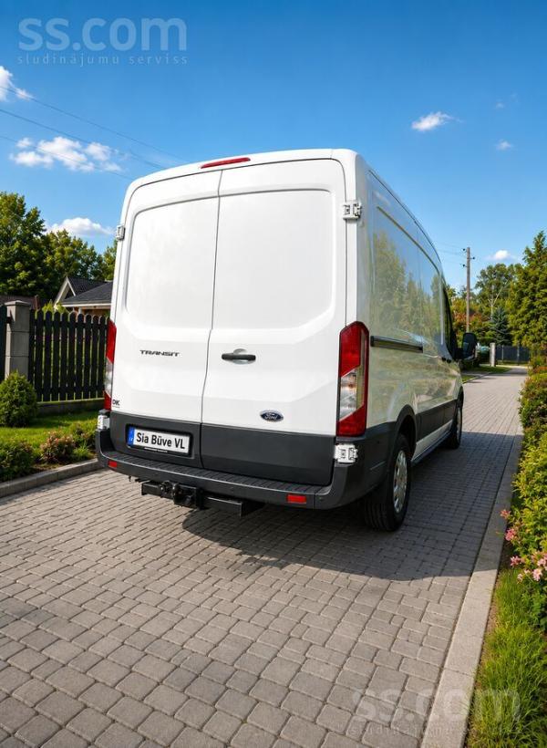 White Ford Transit 2018 in Jelgava, with an engine capacity of 2.00 L and mileage of 248 thousand km for 8000 €, photo 3 on AUTOMOTO.COM.LV