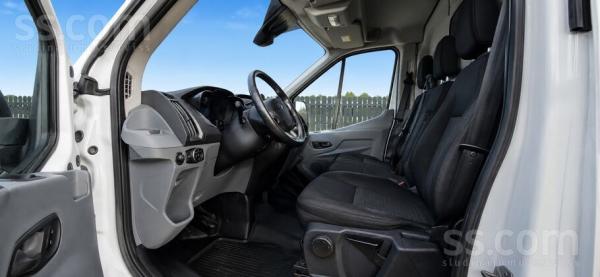 White Ford Transit 2018 in Jelgava, with an engine capacity of 2.00 L and mileage of 248 thousand km for 8000 €, photo 6 on AUTOMOTO.COM.LV