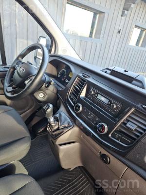 White Ford Transit 2021 in Cesis, with an engine capacity of 2.00 L and mileage of 71 thousand km for 12500 €, photo 13 on AUTOMOTO.COM.LV