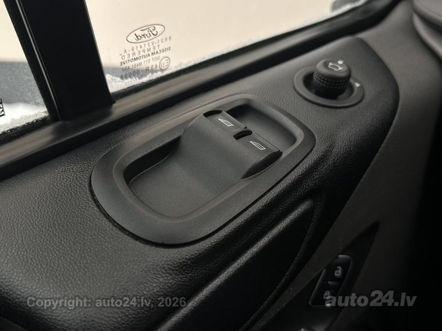 White Ford Transit 2023 in Riga, with an engine capacity of 2.00 L and mileage of 91 thousand km for 20450 €, photo 10 on AUTOMOTO.COM.LV