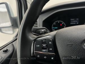 White Ford Transit 2023 in Riga, with an engine capacity of 2.00 L and mileage of 91 thousand km for 20450 €, photo 11 on AUTOMOTO.COM.LV