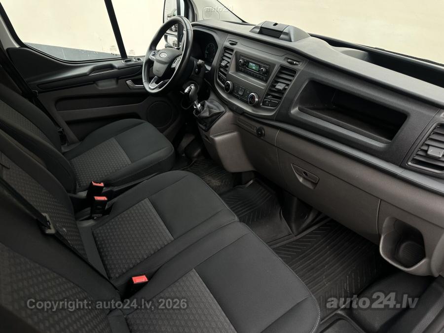 White Ford Transit 2023 in Riga, with an engine capacity of 2.00 L and mileage of 91 thousand km for 20450 €, photo 15 on AUTOMOTO.COM.LV