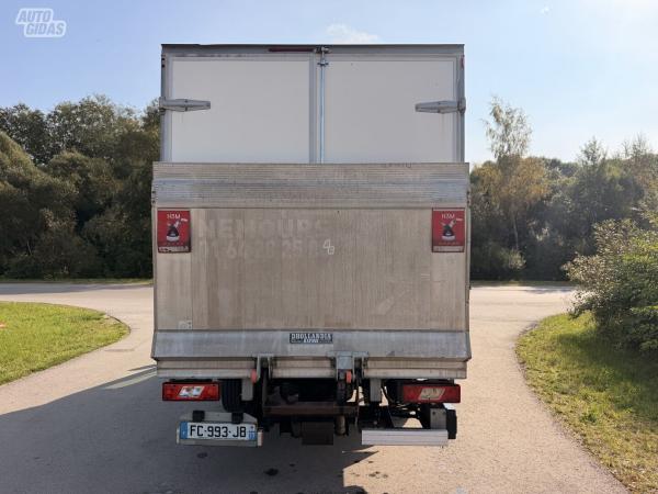 Ford Transit 2018 in Taurage on AUTOMOTO.COM.LV White Ford Transit 2018 in Taurage, with an engine capacity of 2.00 L and mileage of 164 thousand km for 12400 €, photo 7 on AUTOMOTO.COM.LV