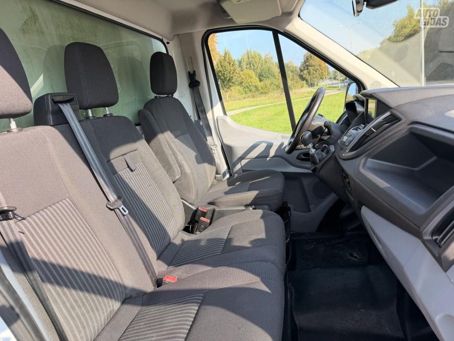 Balts Ford Transit 2018 Tauragė, ar dzinēja tilpumu 2.00 L un nobraukumu 164 tūkst. km par 12400 €, foto 16 vietnē AUTOMOTO.COM.LV