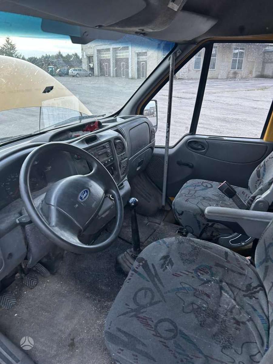 Dzeltens Ford Transit 2004 Viļņa, ar dzinēja tilpumu 2.00 L un nobraukumu 412 tūkst. km par 1400 €, foto 6 vietnē AUTOMOTO.COM.LV