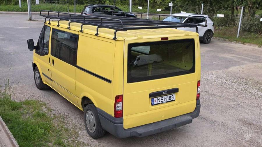 Yellow Ford Transit 2007 in Vilnius, with an engine capacity of 2.20 L and mileage of 191 thousand km for 4800 €, photo 4 on AUTOMOTO.COM.LV