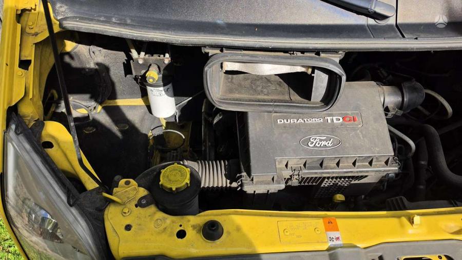 Yellow Ford Transit 2007 in Vilnius, with an engine capacity of 2.20 L and mileage of 191 thousand km for 4800 €, photo 12 on AUTOMOTO.COM.LV