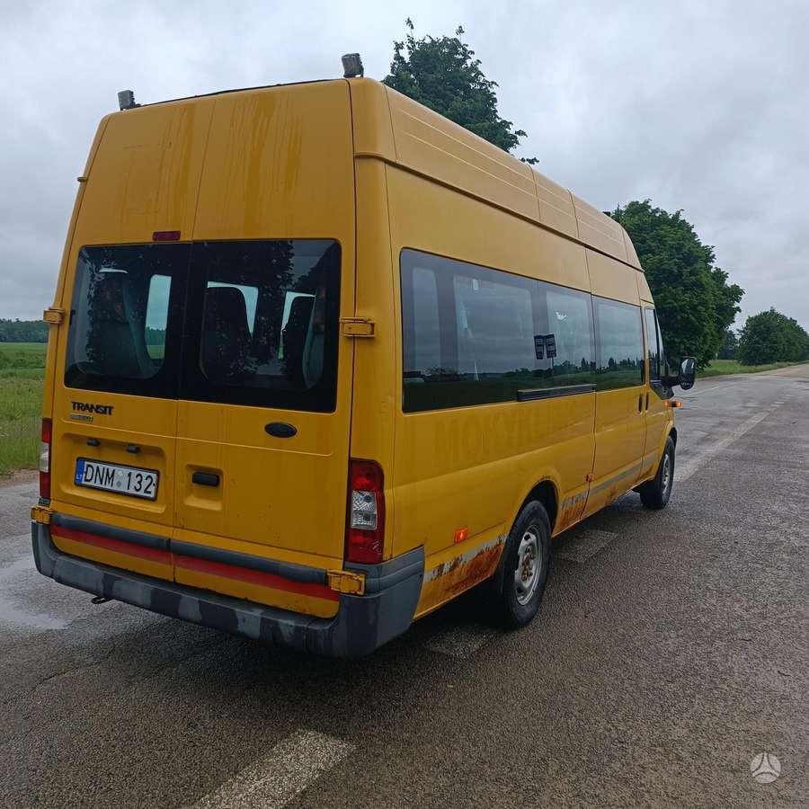 Yellow Ford Transit 2008 in Panevezys, with an engine capacity of 2.40 L and mileage of 230 thousand km for 2080 €, photo 4 on AUTOMOTO.COM.LV