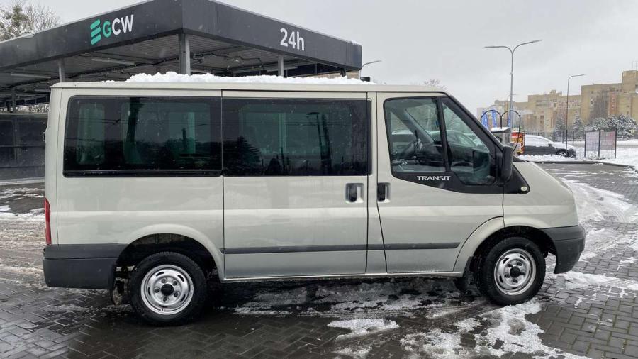 Yellow Ford Transit 2011 in Kaunas, with an engine capacity of 2.20 L and mileage of 289 thousand km for 6850 €, photo 3 on AUTOMOTO.COM.LV