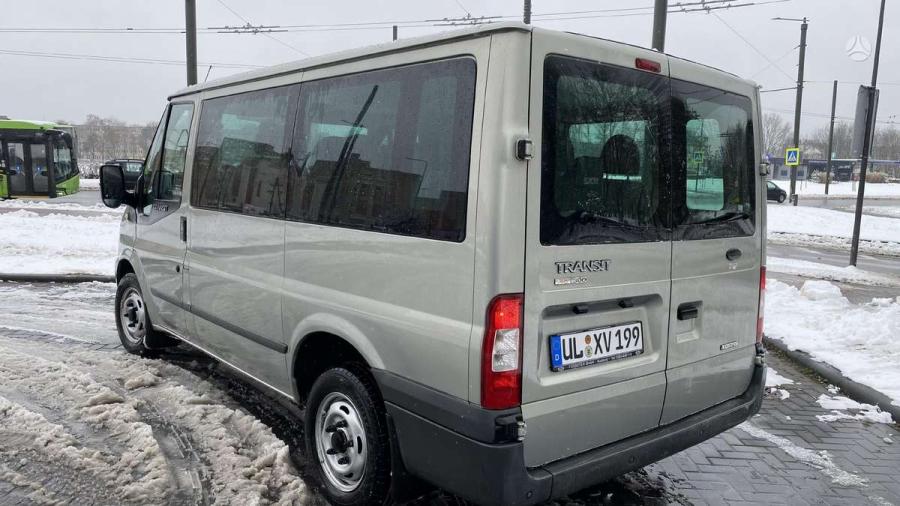 Yellow Ford Transit 2011 in Kaunas, with an engine capacity of 2.20 L and mileage of 289 thousand km for 6850 €, photo 6 on AUTOMOTO.COM.LV